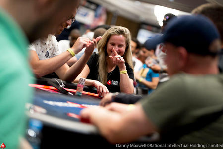 EPT Barcelone Day 1A : le Français Benjamin Chalot chipleader, Kalidou ...