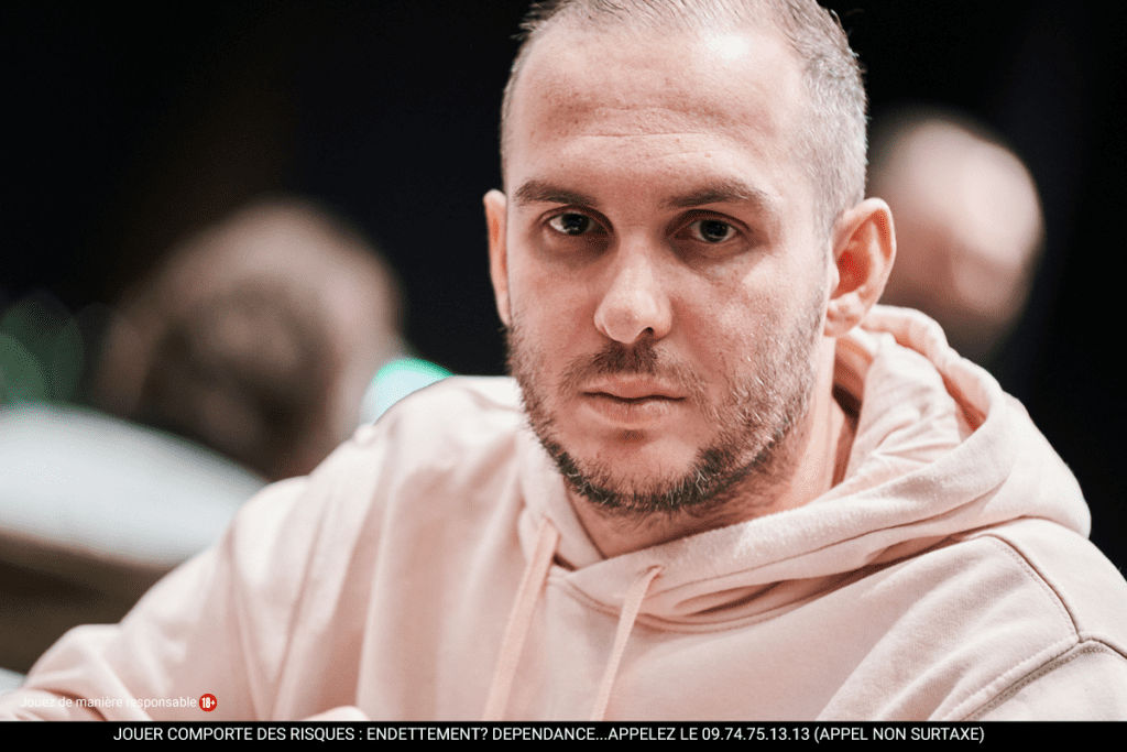 Anthony Apicella chipleader à l'abord de la table finale du FPS Aix-en ...