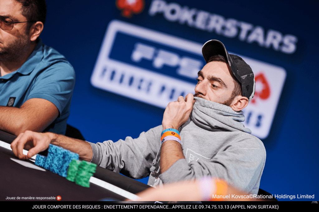 Anthony Apicella chipleader à l'abord de la table finale du FPS Aix-en ...